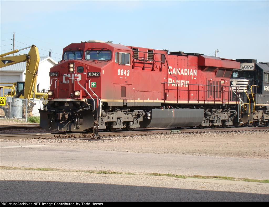 CP 8842